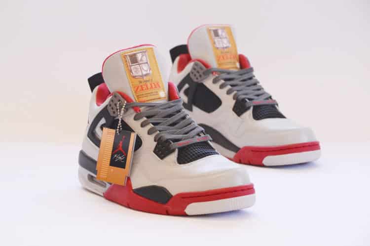 Des baskets Jordan IV en édition NES Legend of Zelda