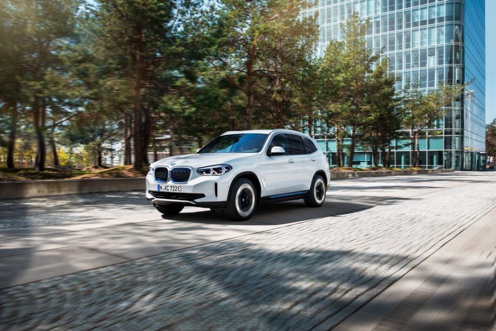 Nouvelle BMW iX3 : la première BMW X 100% électrique (et made in China)