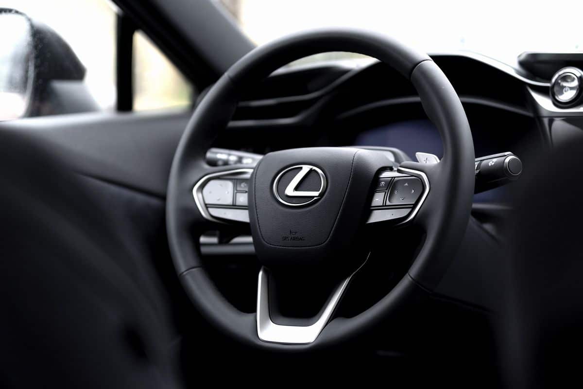 Essai Lexus RZ 450e : notre avis sur ce SUV "du futur" 100% électrique